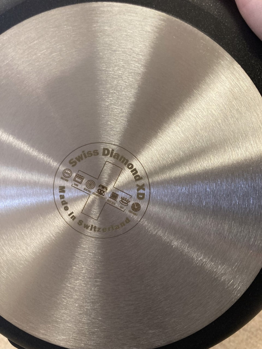 Swiss Diamond XD Induction non stick fry pan 28 cm – Blessed Earth